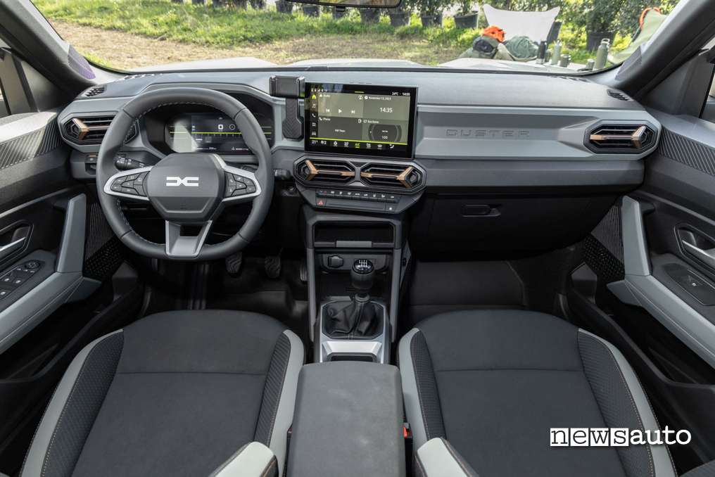 Nuova Dacia Duster, interni, abitacolo com’è dentro - attualita.it